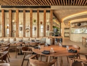 10 Wooden Restaurant Design Ideas - Home Brightside