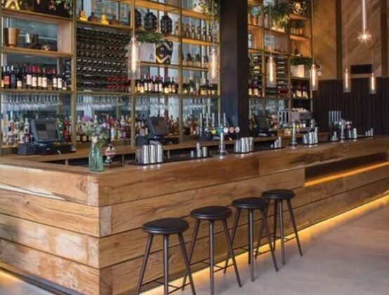 10 Wooden Restaurant Design Ideas - Home Brightside