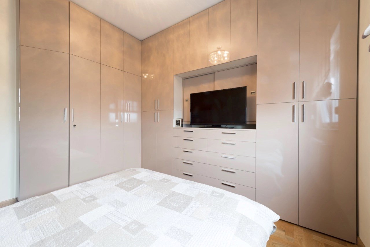 15 Small Bedroom Interior Design with Wardrobe - Home Brightside